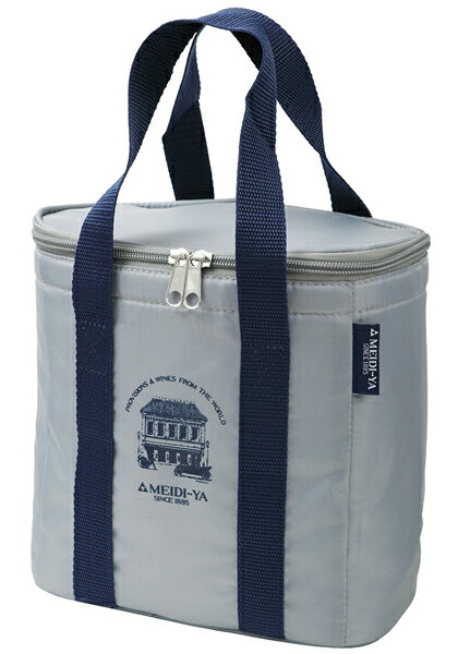 明治屋のハウスマークが入った保冷バッグです。上部にチャックが付いています。500mlのペットボトルが縦に3本入ります。メッシュポケット付き（保冷剤を入れてご利用ください）使わないときは折りたたんで。★ 画像はイメージです。サイズ：W200m...