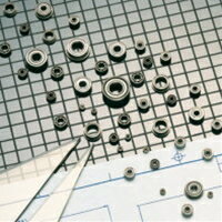 【製品概要】 ・今やミニチュア・ボールベアアリングは、さまざまな機器の回転部には欠かせない部品となっています。そして、ますます機器のダウンサイジング化が進み、小型化・薄型化・低騒音化が求められています。 【深溝玉軸受】 ・内輪・外輪に設けら...