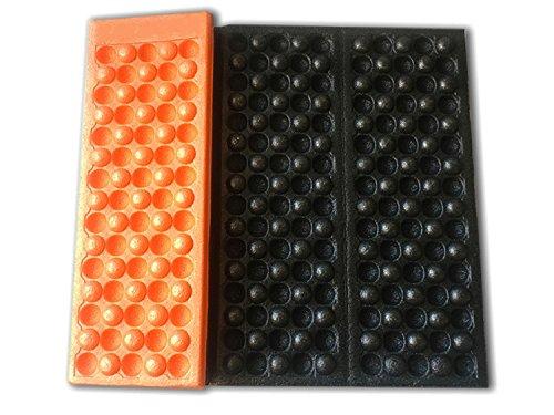 4つ折り 折りたたみ サウナマット 防水 1人用 グッズ 用品 シート キャンプ 温泉 スポーツ観戦 座布団 花見 公園 登山 ツーリング 釣り 災害時 同色収納袋付き持ち運びに便利な軽量、ポータブル、折りたたみ式携帯用マットです。水洗いし...