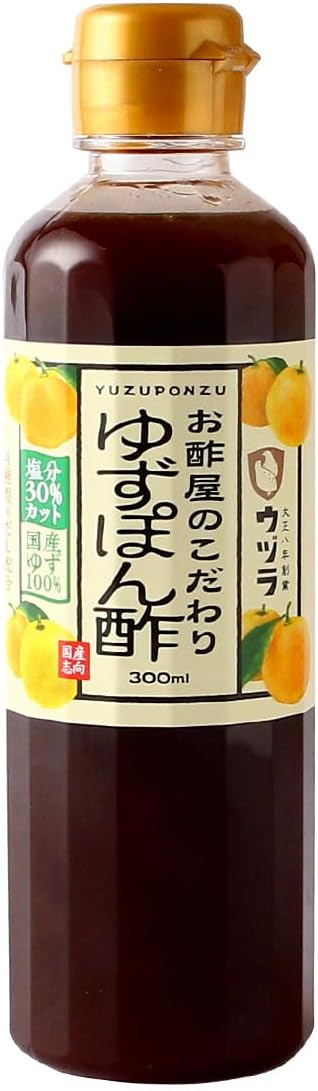 商品紹介 国産ゆず果汁を贅沢に使い、昆布、カツオ、煮干し、しいたけの4種類のだし素材をブレンドして味良く仕上げました。 従来品と比べて塩分を30%カットしています。 こだわりのぽん酢をぜひ一度お試しください。 原材料・成分 しょうゆ(本醸造...