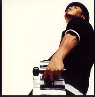 中古につき手入れ作業（研磨＆特殊ケースは除き中古ケースから新品ケースへの交換）を行っております。経年劣化により稀に視聴不可となってしまっている場合がございますので、不良の場合はお問い合わせまでご連絡下さい。・注意事項：モニターの発色によって...