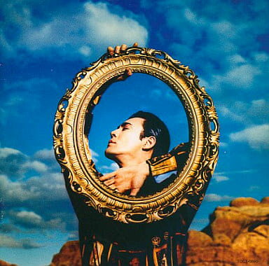 商品名【中古】Memories Of Blue / 氷室京介（帯あり）種別CD帯についてケースの外側に付属しているキャッチコピーが書かれている用紙のことです。状態正常動作確認済みその他一部商品は特殊ケースは除き中古ケースから新品ケースへの交...