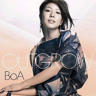 商品名【中古】OUTGROW【DVD付 ジャケットAタイプ】 / BoA（帯無し）種別CD/DVD帯についてケースの外側に付属しているキャッチコピーが書かれている用紙のことです。状態正常動作確認済みその他一部商品は特殊ケースは除き中古ケース...