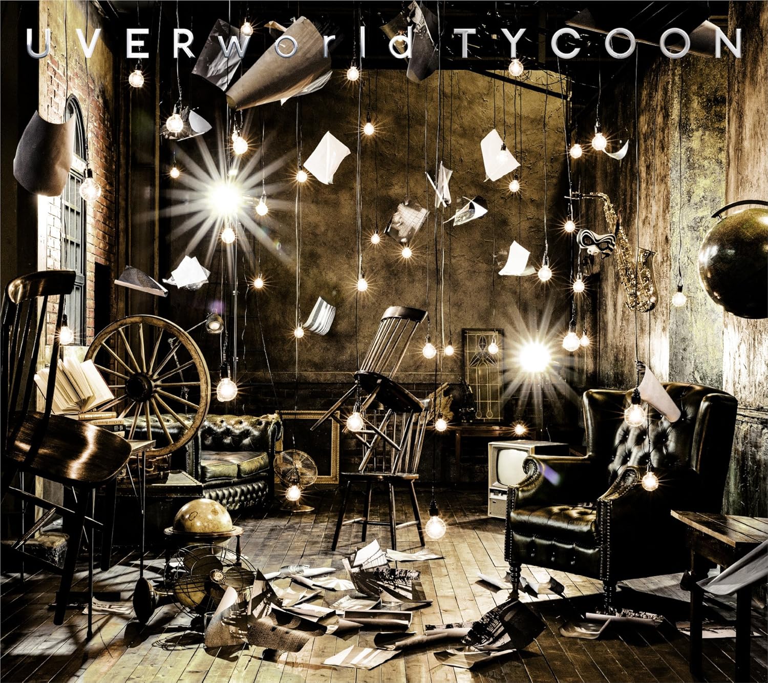 商品名【中古】TYCOON(初回生産限定盤) / UVERworld（帯無し）種別CD帯についてケースの外側に付属しているキャッチコピーが書かれている用紙のことです。状態正常動作確認済みその他一部商品は特殊ケースは除き中古ケースから新品ケー...