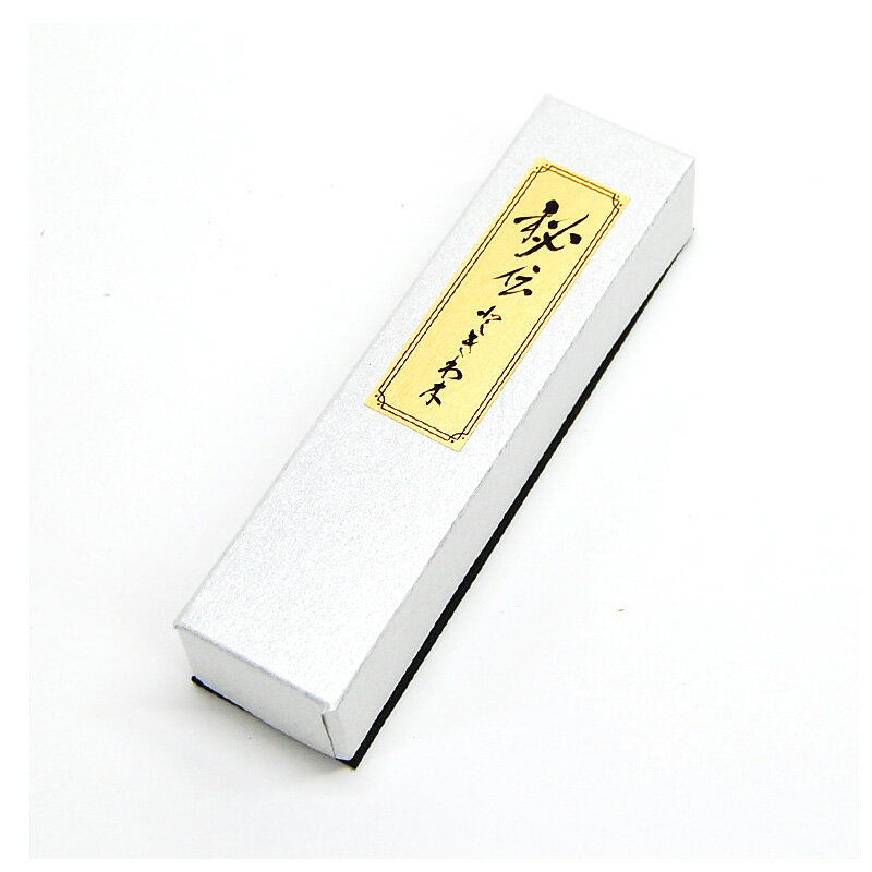 秘伝ときわ木は、高級線香発祥の地『堺』に於いて、長年の秘法によって調合され、伝統に基づいた製法と熟練した技術のもとで、一本一本丹念に仕上げられた高級薫物線香です。 『沈香』は、東南アジアの一地域（ベトナム・タイ等）でしか産出されない非常に高...