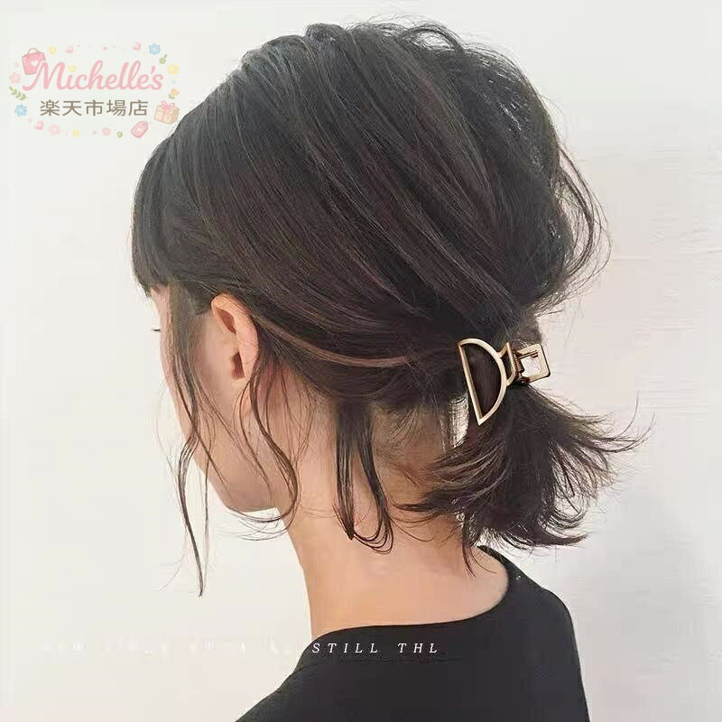 ヘアクリップ レディース メタル シンプル 高級感 小型 後頭部 高めポニーテール クロス 方形 花形 半円形 三角形 心形 シルバー ゴールド ファッション 通勤 ヘアアクセサリー メーカー希望小売価格はメーカーサイトに基づいて掲載しています