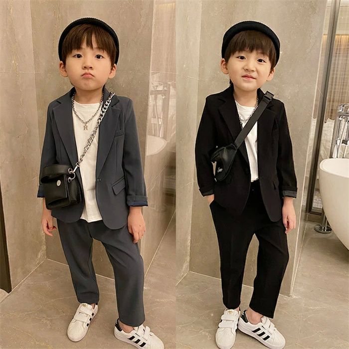 韓国風子供スーツ 男の子 スーツ キッズスーツ フォーマルスーツ ベビースーツセット 子供服 ジュニア ジャケット パンツ 蝶ネクタイ 3点セット フォーマルスーツ カジュアルスーツ 卒園式 入学式 入園式 結婚式 発表会 卒業式 七五三 ...