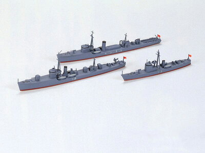 ■商品説明【情景作りが楽しみ】太平洋戦争中、連合艦隊を陰で支え続けた小艦艇のプラスチックモデル組み立てキットです。航路や停泊地の機雷を掃海する19号型掃海艇、対潜水艦攻撃にあたった13号駆潜艇、そして機雷や防潜網の敷設に働いた平島型敷設艇の...