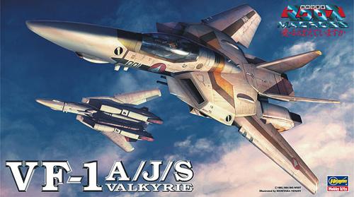 ■商品説明「VF-1バルキリー」A・J・S型の選択式キットです。主翼は左右連動で可動式。ベクターノズル可動式。エアブレーキ開閉選択式。デカールはS型（劇場版）ロイ・フォッカー乗機、A型（劇場版）一条輝乗機、J型（TV版）一条輝乗機をセット。...