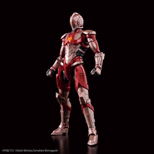 ■商品説明『ULTRAMAN』よりスペシウムコアから溢れる光で全身が赤く光り輝くように見えるULTRAMAN[B TYPE]（リミッター解除Ver.）がFigure-rise Standardから登場！■「スペシウム光線」「スペシウムスラッ...