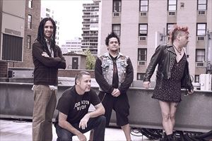 RIBBED： LIVE IN A DIVE詳しい納期他、ご注文時はお支払・送料・返品のページをご確認ください発売日2018/8/17NOFX / RIBBED： LIVE IN A DIVENOFX / リブド：ライヴ・イン・ア・ダイヴ ...