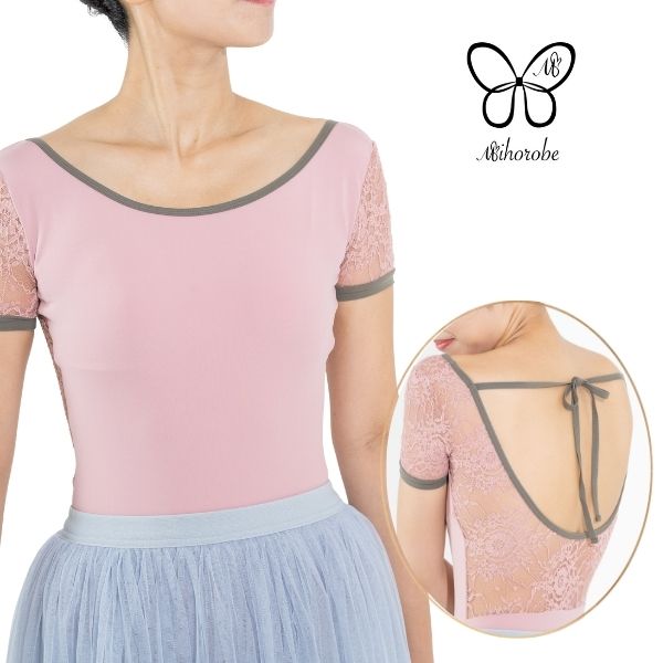 【Mihorobe/ミホローブ】総レースバックショートスリーブレオタード 華やかでエレガントな総レースバックレオタード。洗練されたデザインと快適な着心地を両立したショートスリーブ（半袖）タイプです。 デザインの特徴 背中の華やかなレースとリ...