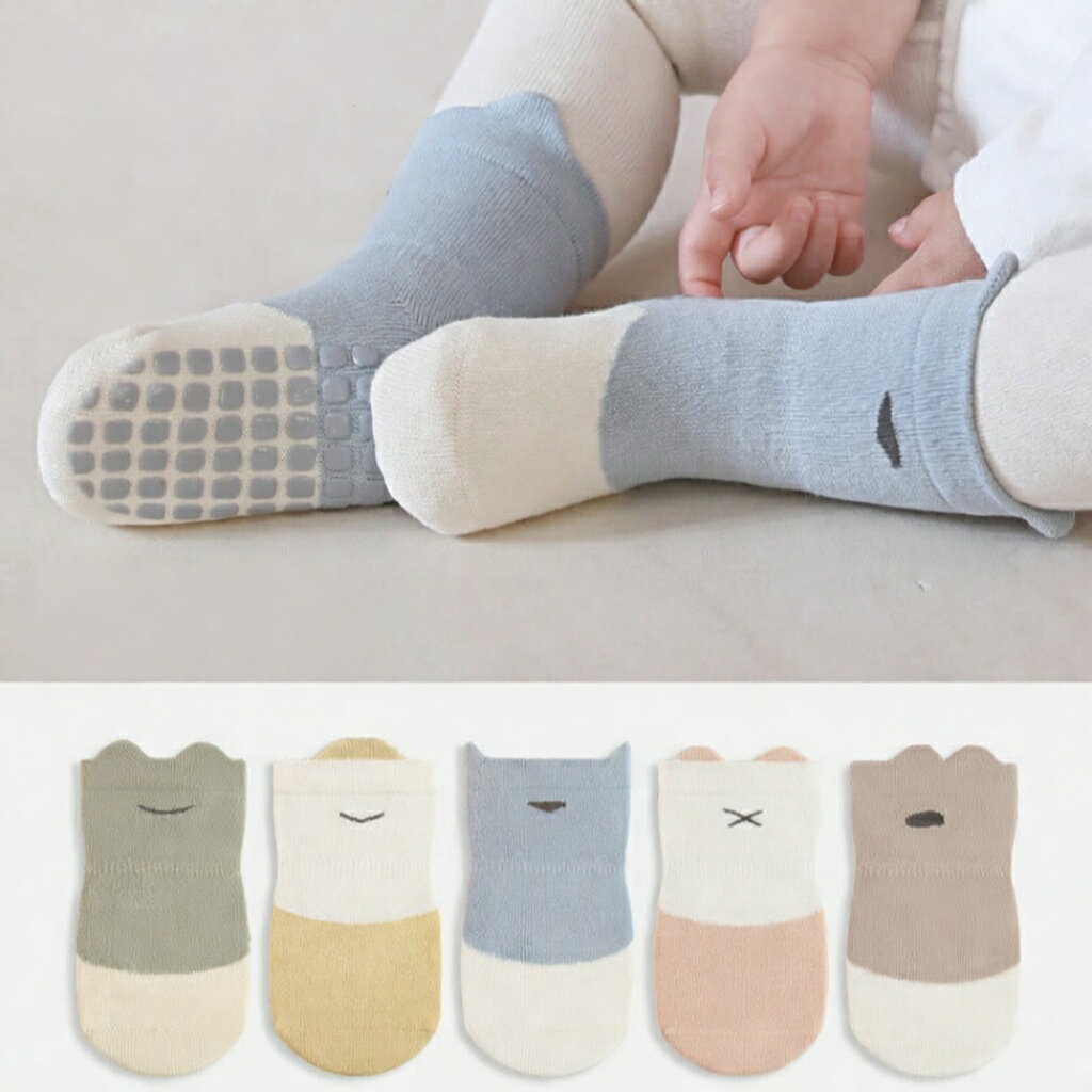 滑り止め付きベビーソックス 5足セット（クルー丈・S/M/L） よちよち歩きの「はじめの一歩」をやさしく応援。足裏にしっかり滑り止めが付いた、ベビー用ソックス5足セットです。コットン中心のやわらか素材で履かせやすく、北欧っぽいくすみカラー＆...