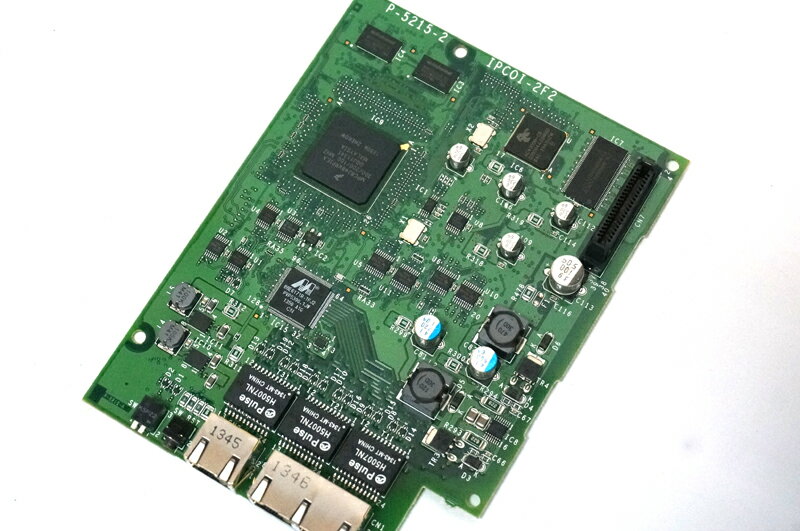 ■IPCOI-2F2：IP電話ユニット　についての補足 型番：　IPCOI-2F2　　　　　品名：　光電話ユニット 機能：　光電話の回線を収容するためのユニットです 清掃：　清掃は除菌効果のある洗剤を使用しています。皆様に安心してご使用いた...