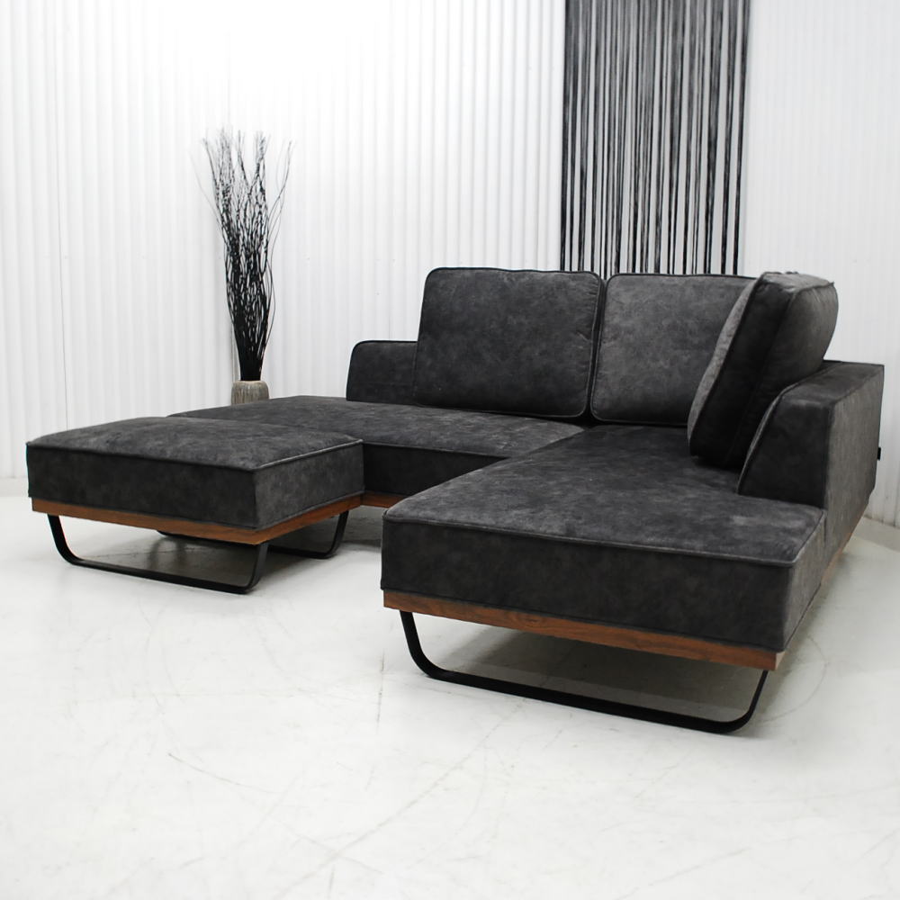 商品情報サイズ2P　　　　　　　　幅152cm×奥行94cm×高さ99cm座面高さ47cmカウチ　　　　　　幅94cm×奥行き184cmオットマン　　　　幅92cm×奥行62cm×高さ47cm背クッション無しの高さ67cm　　脚の高さ17c...