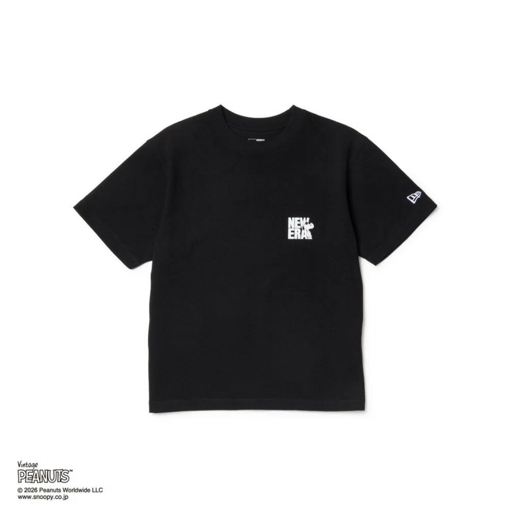 “ニューエラキッズ”のYOUTH PNTS J COOL SS CT TEE・バックの大胆なグラフィックが魅力の1枚・SNOOPY×ニューエラのコラボ・ボディは身幅と袖周りにゆとりを持たせたシルエット・身生地には8oz綿天竺を使用・優しい肌...