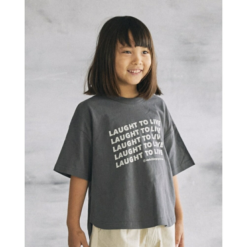 “ジェネレーター”のLAUGHT Tシャツ【3月入荷予定】・波をイメージしたロゴのレイアウト・プリントにはアクセントカラーを使用・裾はラウンドデザイン・インナーのチラ見せもオススメ・1枚でこなれ感を演出できる、こだわりのシルエット・ボディは...