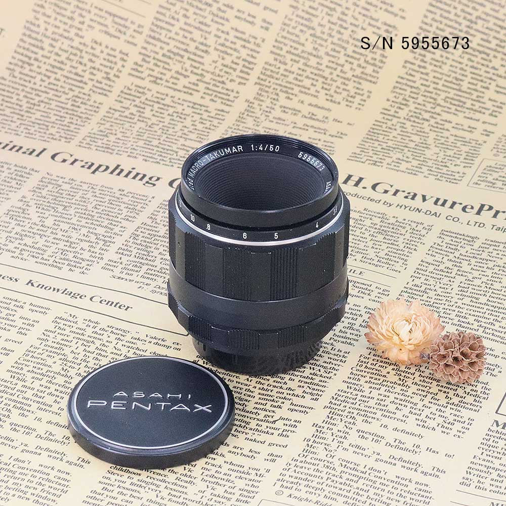 ペンタックス（PENTAX）のタクマー（Takumar）は、、主に1960年代にカメラメーカーであるペンタックス（旭光学）が製造・販売していた、フィルムカメラ用交換レンズの名前です。 旭光学の一眼レフカメラは1960年代に一世を風靡し、とく...