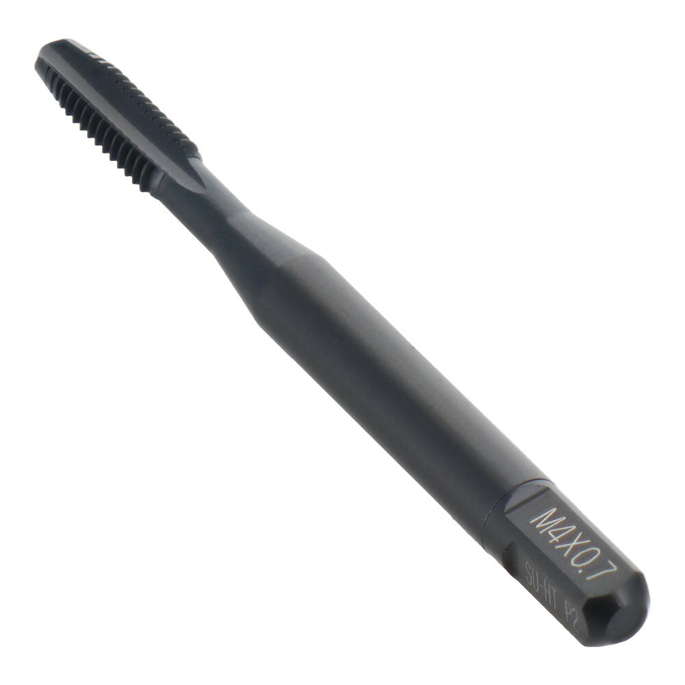 商品情報 品番：SU4 呼寸：M4×0.7 全長：52mm ネジ部長さ：11mm シャンク径：5mm シャンク四角部幅：4mm 下穴ドリル径：3.3mm 特長 ステンレス鋼のネジ立てに最適。 仕様 ステンレス鋼・一般鋼に使用可能。 材質 H...