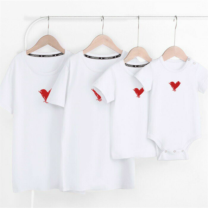 商品情報商品名親子 tシャツ ペアTシャツ ペアルック 半袖 親子ペア 赤ちゃん ロンパース Tシャツ リンクコーデ 綿 家族お揃い 親子コーデ おしゃれ おもしろ 大人 子供 男の子 女の子 ママ パパ 夏服 家族服 親子服 ハート 子供...