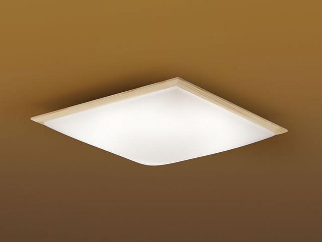 【商品仕様】 本体サイズ：（幅）55.6×（奥行）55.6×（高さ）13.3cm 本体重量：2,600g畳数：〜8畳 消費電力(W)：33.3 色温度（K）：2700K〜6500K 演色性（Ra）：82 定格光束（lm）：3665 固有エネ...