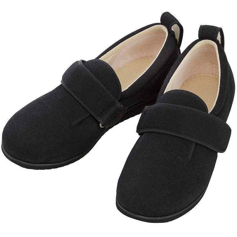 ・甲を深くサポートし、安心をサポート。 ・甲がより大きく開いて、カン付ベルトで足入れがスムーズ。 ワイズ：9E ●重さ／約170g（片足Lサイズ） ●材質／表：ポリエステル28％・綿50％・レーヨン22％、内側：ポリエステル100％、底材：...