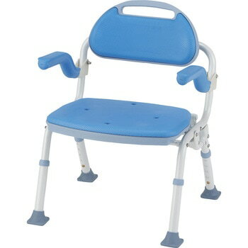 クッション性UPで新登場！ 座面、背もたれ部分が当社従来品より22%柔らかくなり、今回肘掛けにもクッション性を持たせてより使い心地のいいシャワーベンチになりました！ サイズ：W51×D43～50×H66～76cm 折り畳みサイズ：W51×D...