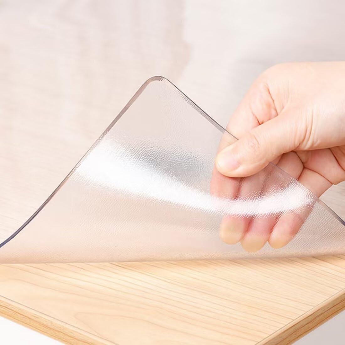 ・サイズ:90x155cm ・素材:PVC(塩化ビニール) ・厚さ:1mm、1.5mm、2mm、3mm ・耐熱温度:85℃ ・加工:エンボス加工、撥水加工、防水、抗菌、防カビ、角丸加工