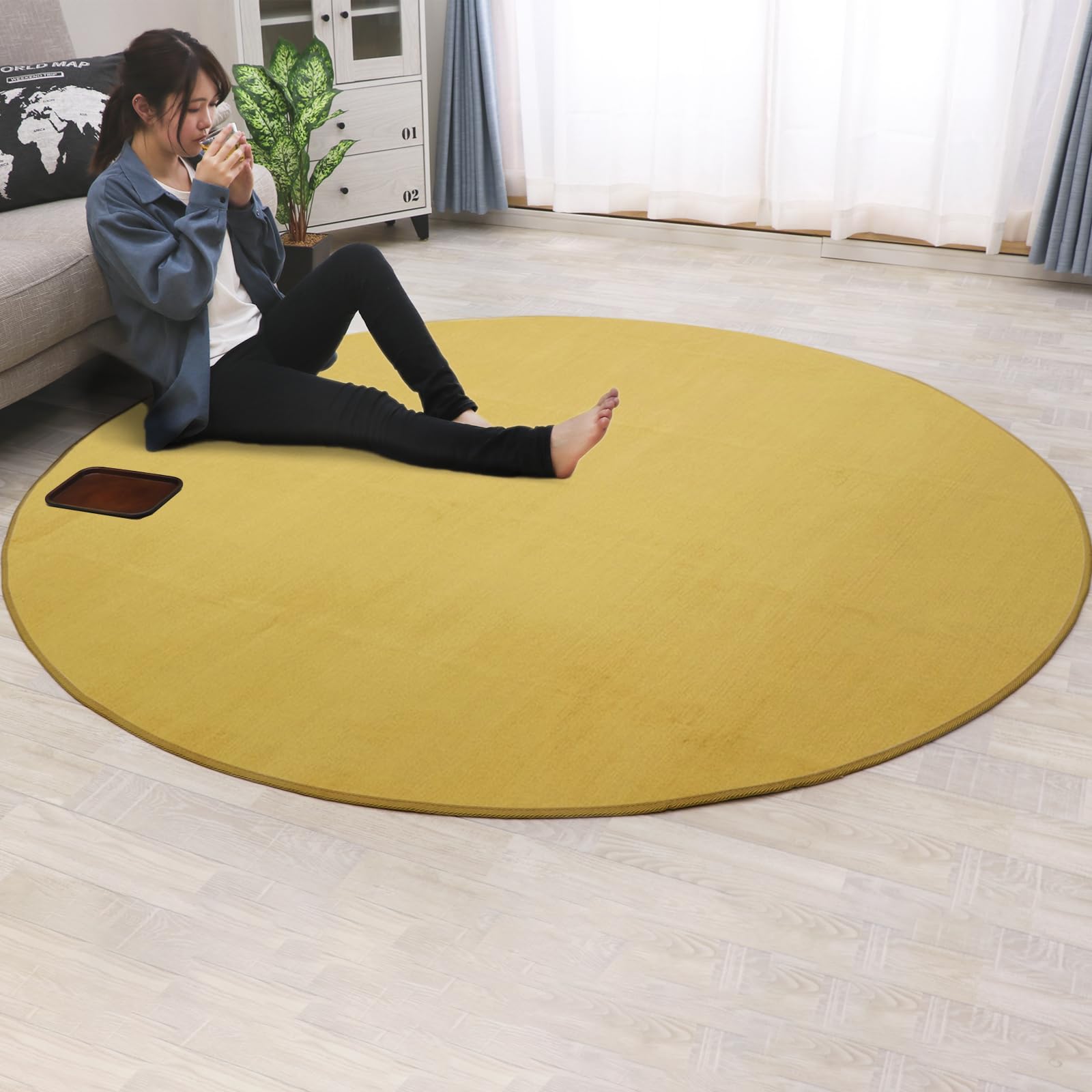 ・サイズ:円形直径100cm(サイズ誤差±3%程度) ・表地素材:ポリエステル100% ・中材素材:ウレタンフォーム(厚さ約8mm) ・裏面素材:不織布 ・機能:滑り止め加工 ・機能:ウォッシャブル(洗濯機対応) ・機能:撥水効果 ・機能:...