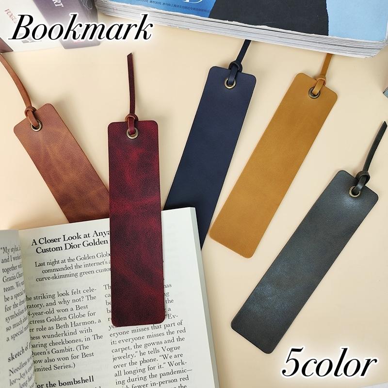 レザー調でおしゃれなブックマークです。自分用はもちろん、ちょっとした贈り物としてもおすすめ！【サイズについて】画像をご参照下さい。【素材について】PU【カラーについて】生産ロットにより柄の出方や色の濃淡が異なる場合がございます。お使いのモニ...