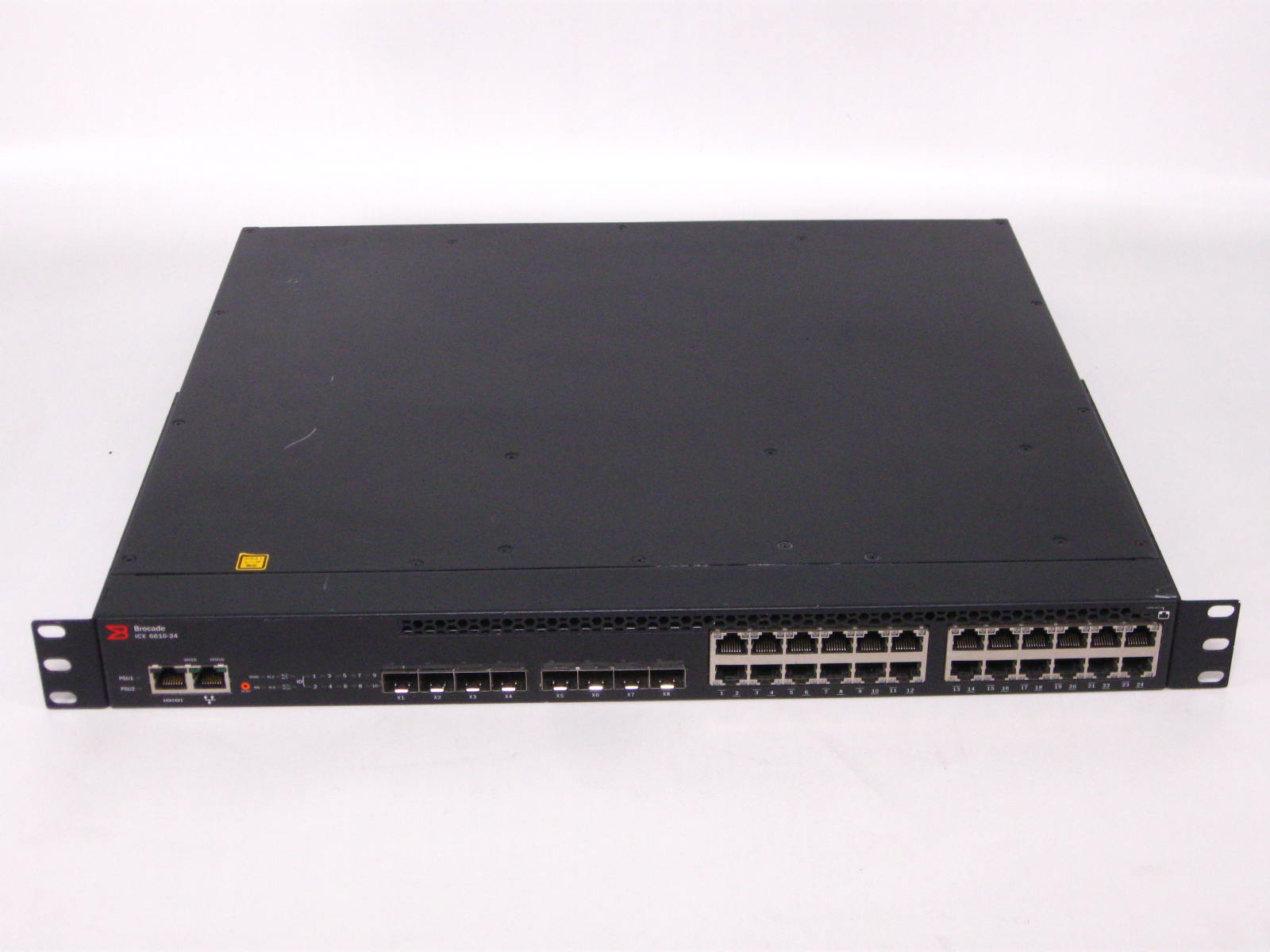 【中古】▽Brocade ICX6610-24-E 24ポート RJ45 ギガビット 8ポート SFP スイッチ 中古 ブロケード レイヤー3 1000BASE-T ■商品説明 Brocade ICX6610-24-E 24ポート RJ45...