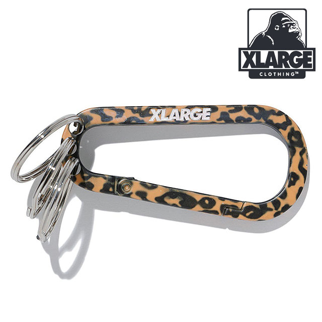 [ ブランド ] エクストララージ　XLARGE [ ジャンル ] キーホルダー／カラビナ [ 素　 材 ] 本体：亜鉛合金 [ 原産国 ] 中国 [ サイズ ] W4×H8.5（cm） ※カタログ表記サイズの為、実寸とは値が異なる場合がご...