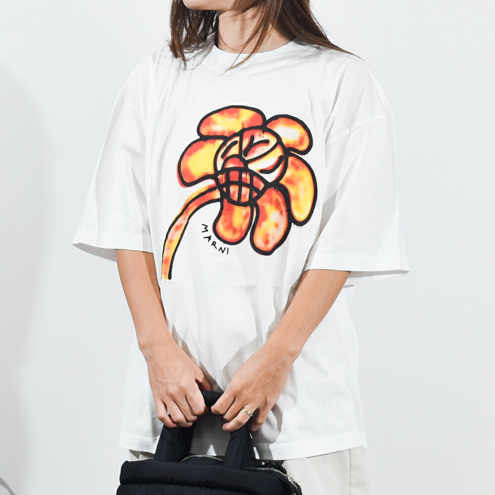 ■商品名 MARNI マルニ Tシャツ THJET49P20 USCY58 ロゴT レディース ■品番 THJET49P20 ■サイズ（約） 着用モデル152cm 着長サイズ掲載写真をご確認ください。 【36】着丈：63.0 身幅：56.5...
