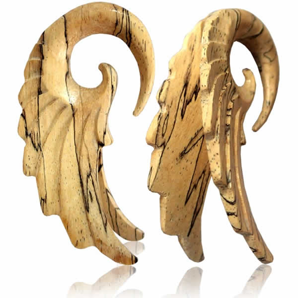 悪魔の羽根をモチーフにしたウッド製のボディピアス。アンティークなタマリンド材がオシャレな雰囲気を醸し出す。メンズでもレディースでも使えるボディピアス。オーガニック素材なので金属アレルギーもなし。手作りされたボディピアスはプレゼントにも最適。...