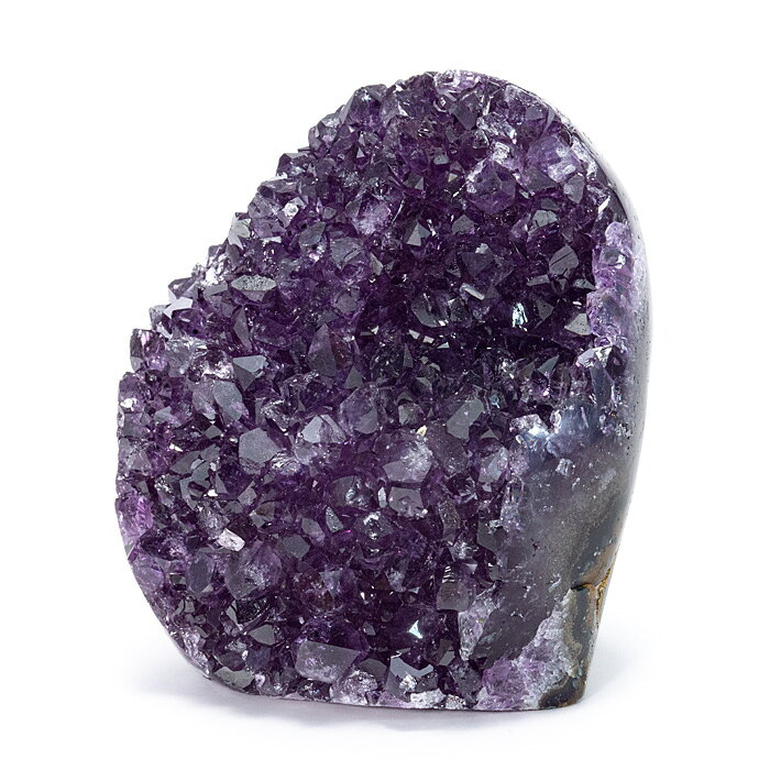 アメジスト（アメシスト、Amethyst）は、その美しい紫色で知られるクォーツの一種で、古代から愛され続けている宝石です。アメジストは古代ギリシャやローマで特に尊重されてきました。名前はギリシャ語の「アメトュストス」（酔わない）に由来し、酔...
