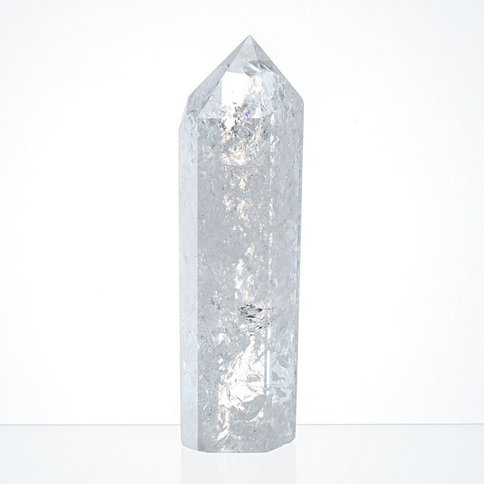アイリスクォーツ（Iris Quartz）は、レインボー水晶（Rainbow Quartz）とも呼ばれる水晶の一種で、光の干渉現象により内部に虹色の輝きが現れるのが特徴です。「Iris（アイリス）」という名前は、ギリシャ神話に登場する虹の女...