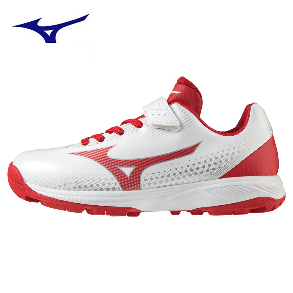 軽く、そして柔らかな足入れを追求。ジュニアにお薦めのゴム紐×ベルト仕様。 【メーカー】ミズノ 【商品名】ライトレボトレーナーJr.CR(トレーニングシューズ) 【品番】11GT222362 【カラー】ホワイト×レッド 【素材】甲材：人工皮革...