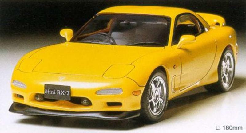 タミヤ 1/24 スポーツカーシリーズ No.110 アンフィニ RX-7 タイプR プラモデル 24110組み立て塗装が必要なプラモデル。別途、接着剤や工具、塗料等が必要。1/24スケール未塗装プラスチック組み立てキット完成サイズ:全長1...