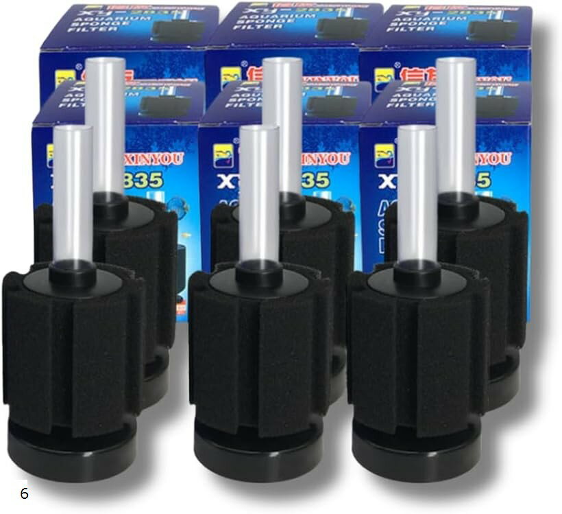 簡単メンテナンス: スポンジを優しく洗うだけで繰り返し使用可能。汚れを効果的に除去できる設計コンパクトサイズ: 高さ7cmx直径5.5cmの小型設計で、小型水槽に最適優れた濾過性能: 酸素供給と水質浄化を同時に行い、魚の健康的な環境を維持軽...