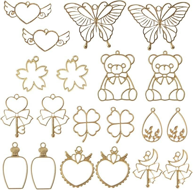 「サイズ」「約2～4cm（モチーフによる）」「重さ」約45g「色」ゴールド「材質」合金（メッキ）「セット内容」10種類x各2個（計20個）ハンドメイド初心者にも扱いやすい、人気モチーフのレジン用空枠セットです。桜・クローバー・蝶・テディベア...