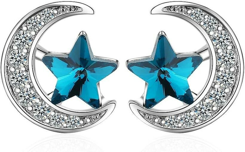 「デザイン」美しいスターブルーが輝きを添え、両耳用に2つ入りなので、左右で異なる表情を楽しめるセットとなっています。月と星の象徴的なモチーフは、夜空のロマンチックなイメージをそのまま身につけることができ、メンズ・レディース問わず幅広い層に支...