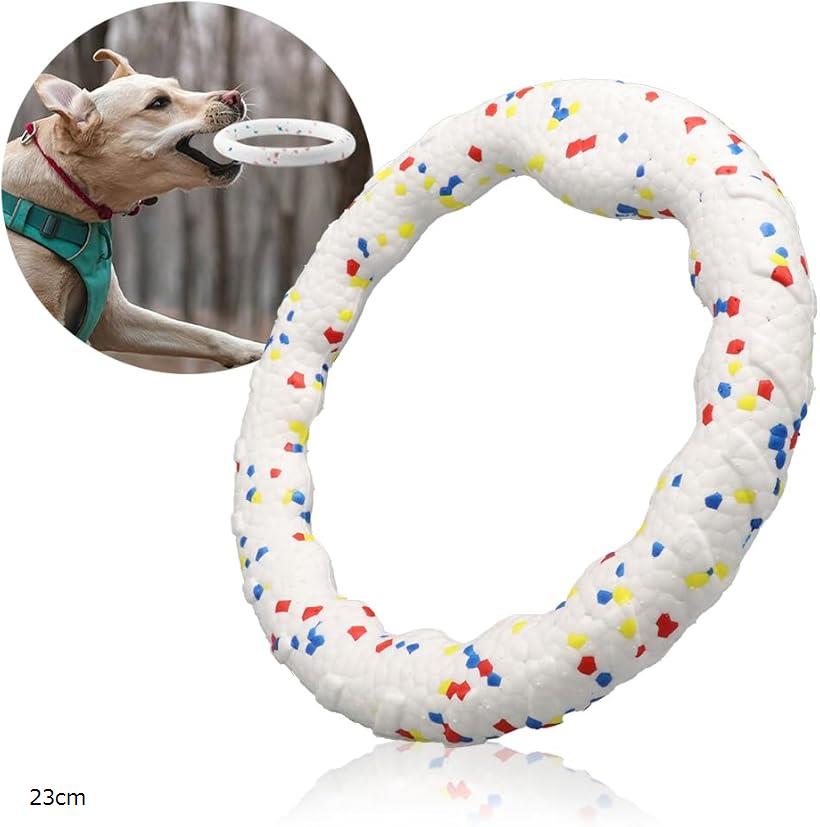 飼い主さんと一緒に楽しく遊べるワンちゃん用おもちゃです。犬種問わず咥えやすいよう中央がくり抜かれたリング状でご用意致しました。非常に軽いためプールや川などの水辺でもお使いいただけます。表面は凸凹加工を施しているため、遊びながら同時にデンタル...