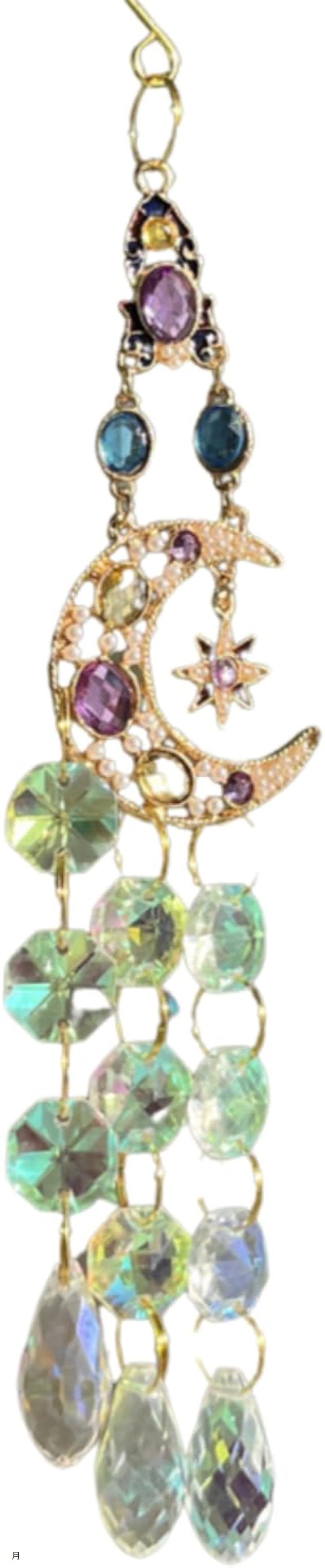 サンキャッチャーは、窓辺に吊るして太陽の光を受け、部屋の中にキラキラとした虹色の光を拡散させます。クリスタルを通した虹色の美しいきらめきにはストレス軽減効果があると考えられており、プレゼントにも喜ばれます。また、風水の考えでは、太陽の「陽」...