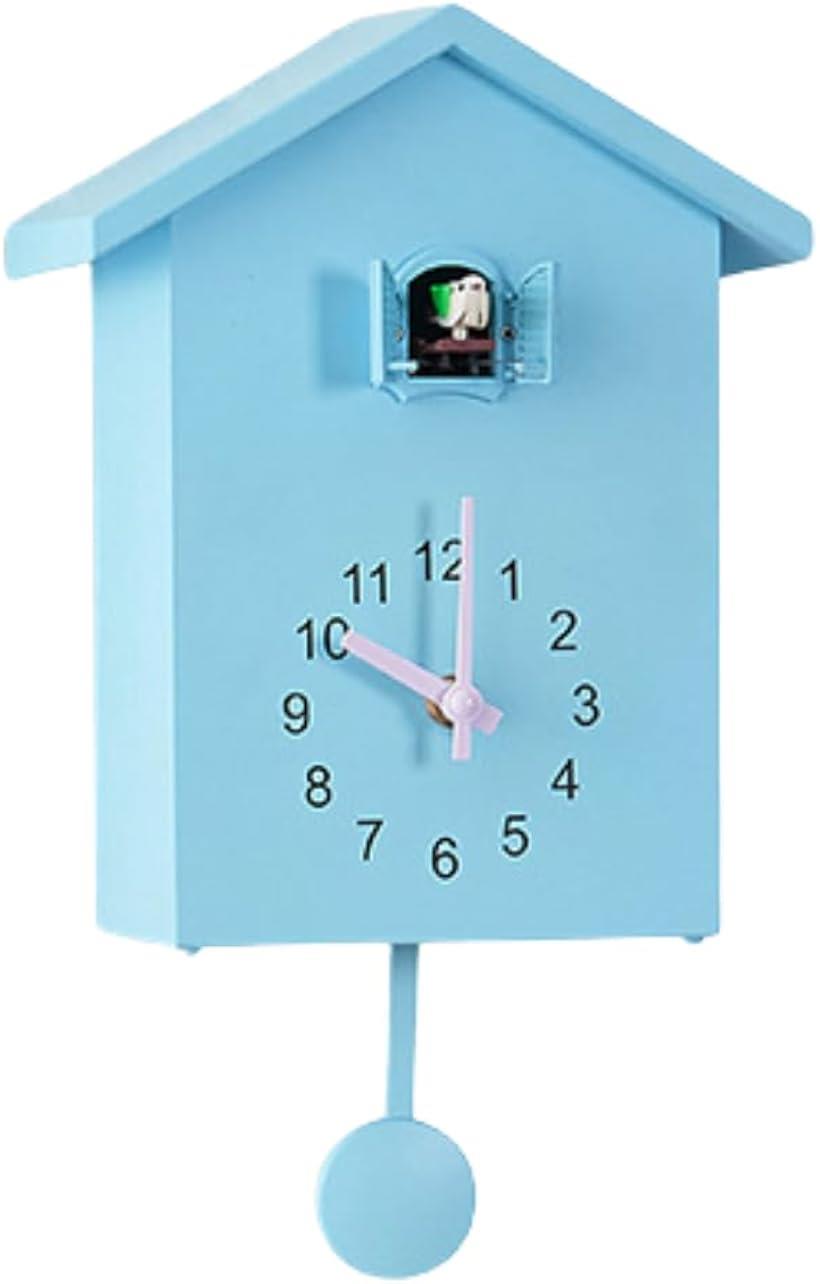 「壁掛けもできる2Way鳩時計」壁掛けも可能な2Way鳩時計は多彩な使い方が可能であり、インテリアにも機能性にも優れています。壁掛けとしてもご使用可能で壁面を美しく飾りつつ、時刻を確認できます。「21:00から6:00の間は鳩も鳴きません」...