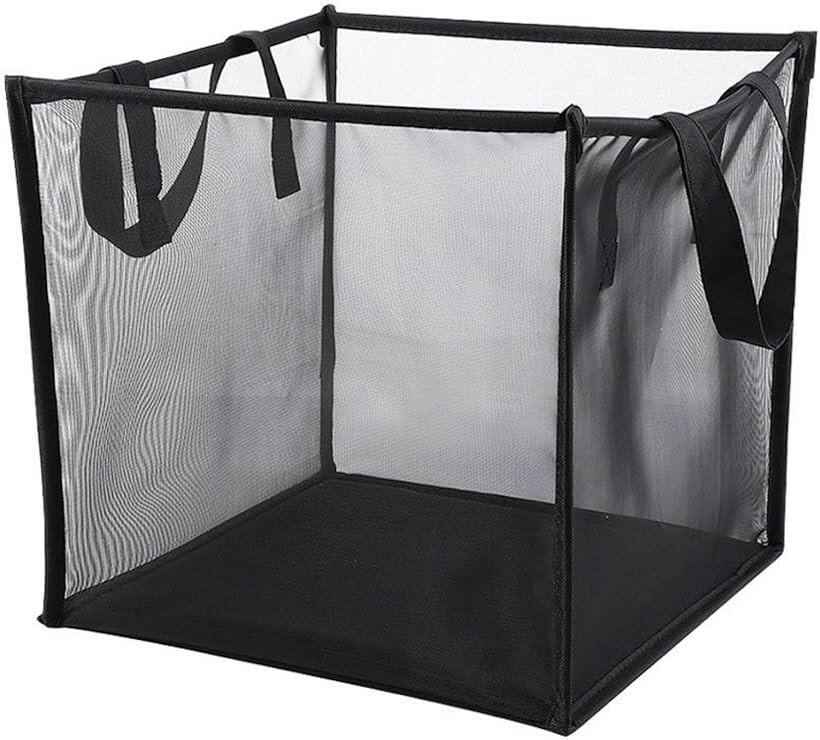 「通気性・視認性」軽量メッシュ素材で通気性抜群。湿気やニオイがこもらず中身も一目でわかります。「多用途収納」洗濯カゴだけじゃない。おもちゃや日用品の収納にも使えるボックス。「省スペース」使わない時はクルッと回してスリムに収納。部屋の隙間も無...