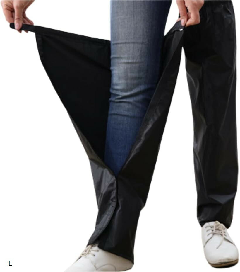 「靴のままサッと着けられる便利さ」急な雨でも靴を脱がずにそのまま装着できるため、時間をかけずに雨対策ができます。サイドを大きく開けられる作りになっているので、濡れた環境でももたつきにくく、外出前や通勤時にもスムーズに使えます。雨が強い日や、...