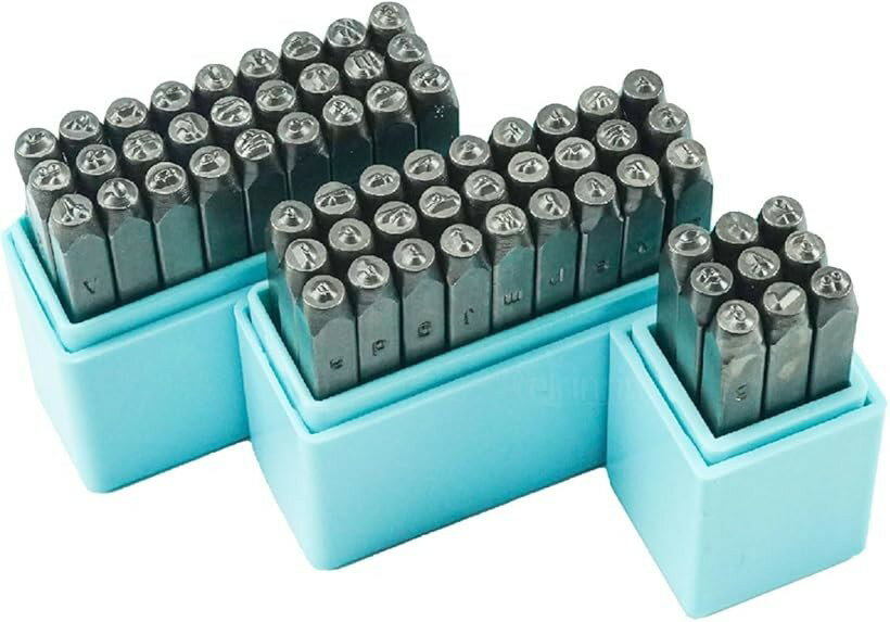 バリエーションコード : 2b2yg93jg5商品コード2b40k6pw6n商品名レザークラフト ポンチ 筆記体風 刻印 ハンドメイド 打刻印 銅板 真鍮板 アルミ版 アルファベット 大文字 小文字 数字 英語 青 63本セットブランドel...