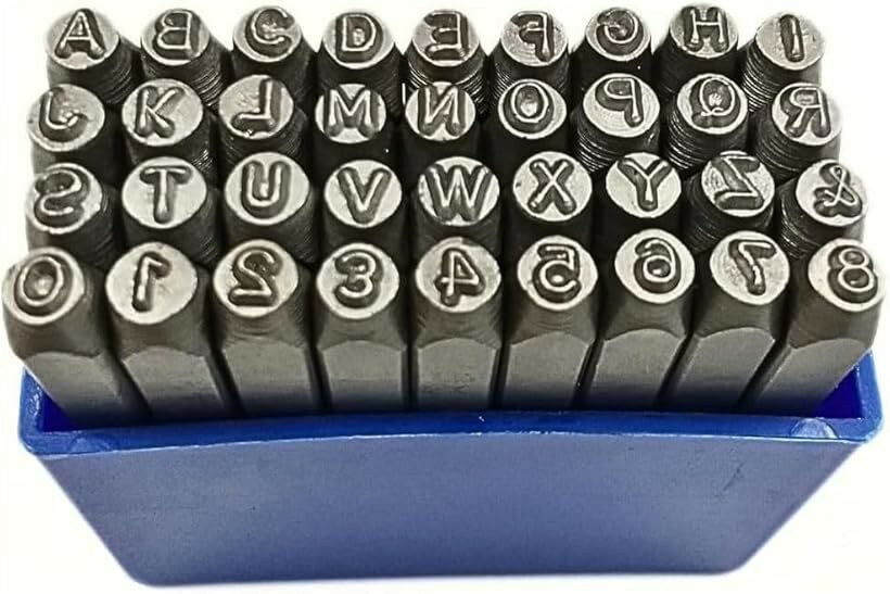 商品コード2bjnpiwhk2商品名刻印セット 打刻印 英字 数字 番号 大文字 アルファベット 文字サイズ 3mm 36本 刻印 打刻 スタンプポンチ 打刻ポンチ 工具ブランドPeroTools文字サイズが3mmの打刻印36本セットです。...