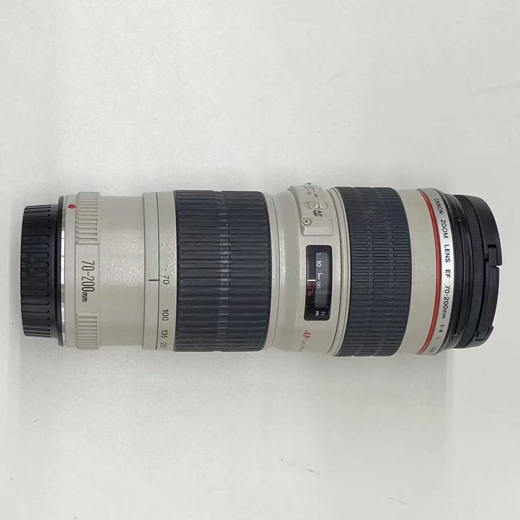 レビュー投稿だけで、保証期間一週間のところ、新品一ヶ月、中古品三ヶ月に延長！さらにストア評価投稿だけでネットワーク利用制限永久保証！ぜひレビュー投稿やストア評価をお願い致します。＜商品概要＞ 品名　Canon EF70-200mm F4L ...