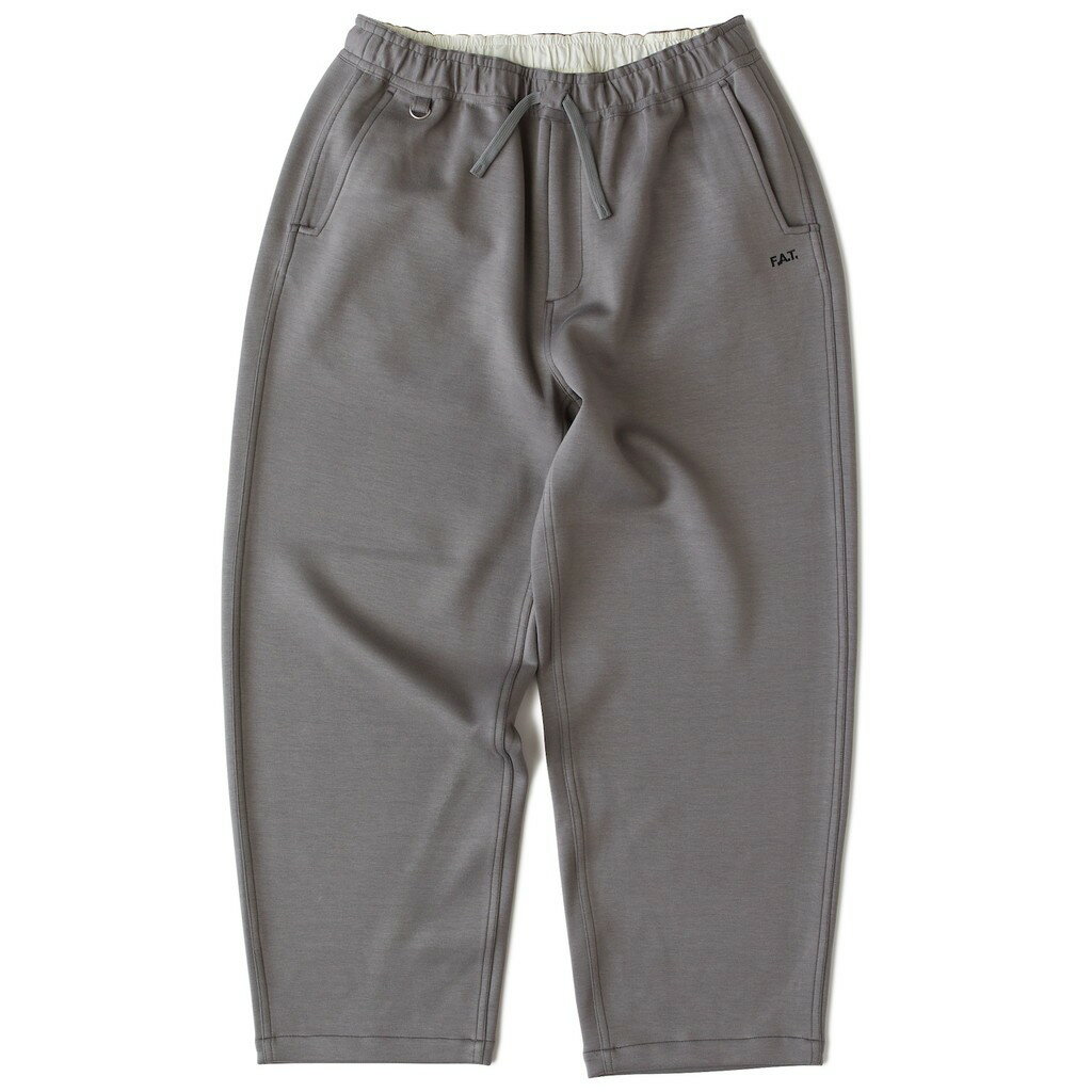 ■DESCRIPTION■肌触りが良く適度な肉感のダブルニットを使用したイージーパンツ。ルーズ過ぎないヒップまわりのきれいなストレートシルエットもさることながら、独特な素材感によりボリュームが生まれ、いつもとは違ったカジュアルスタイルを演出...